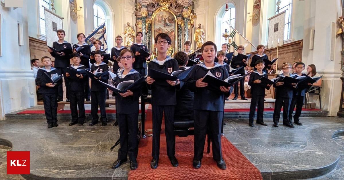 Umjubelter Auftritt der Wiener Sängerknaben in Anras